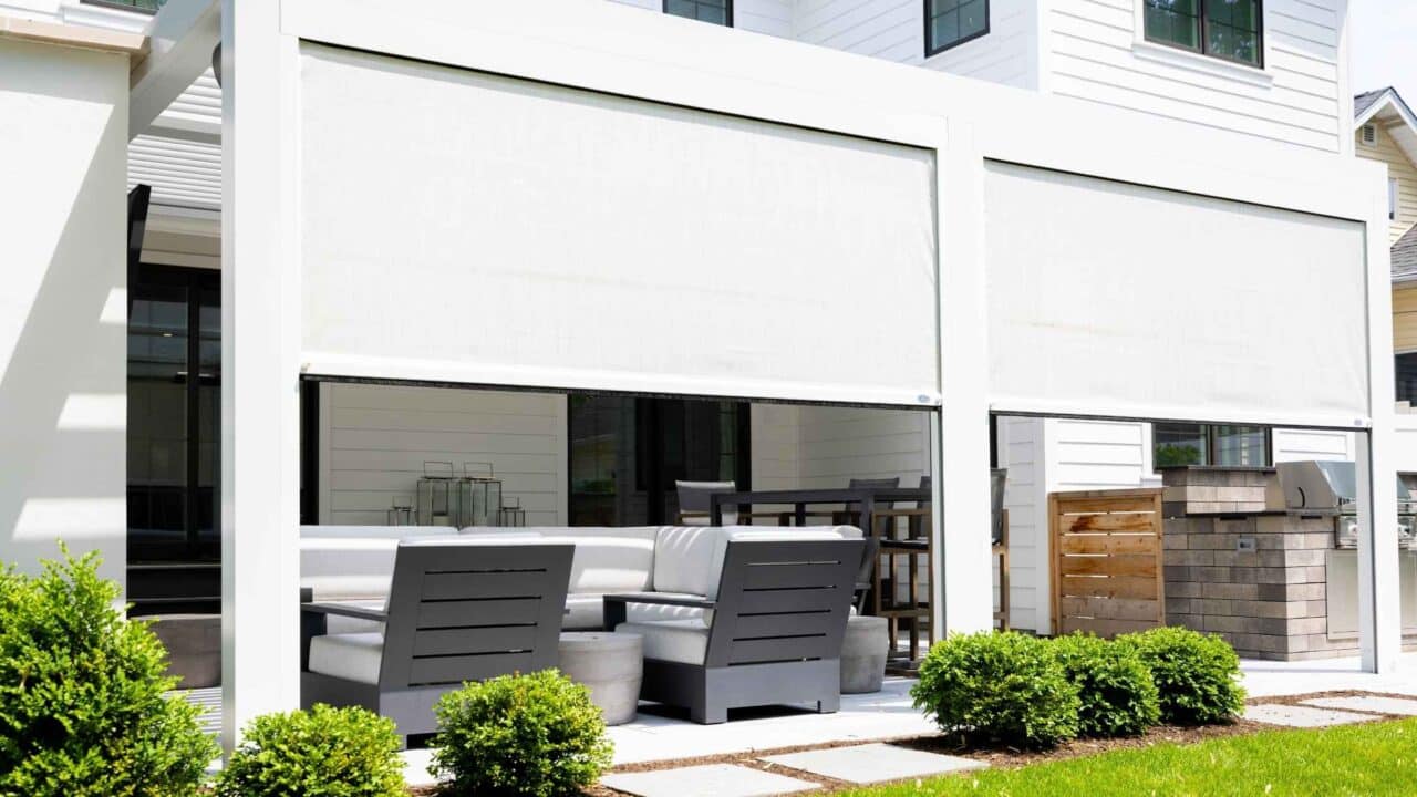 10 Trendy Screened-In Pergola Ideas You Can Actually Do